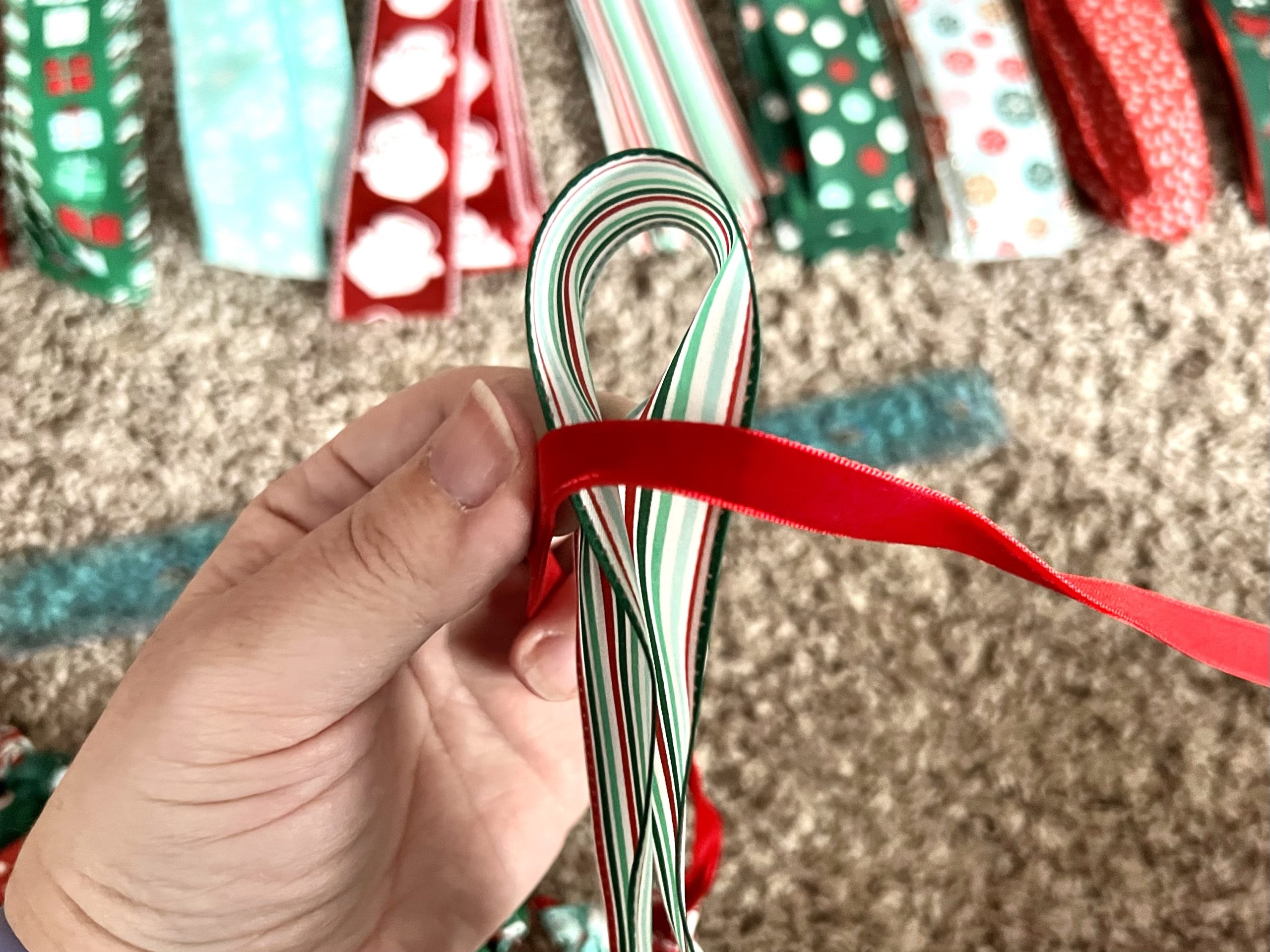 DIY Christmas Ribbon Garland - Katieish