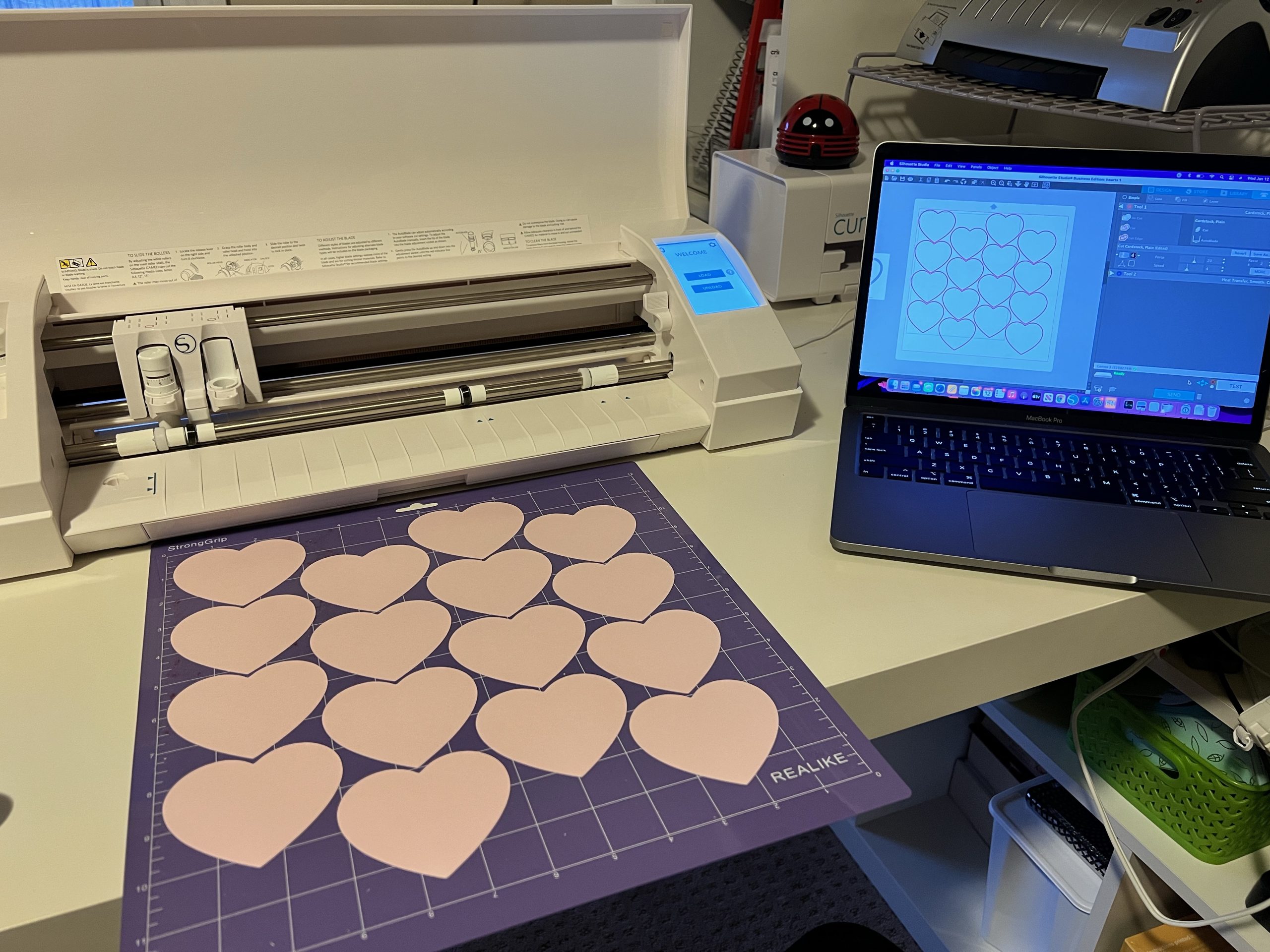 DIY Hanging Heart Strands - Katieish