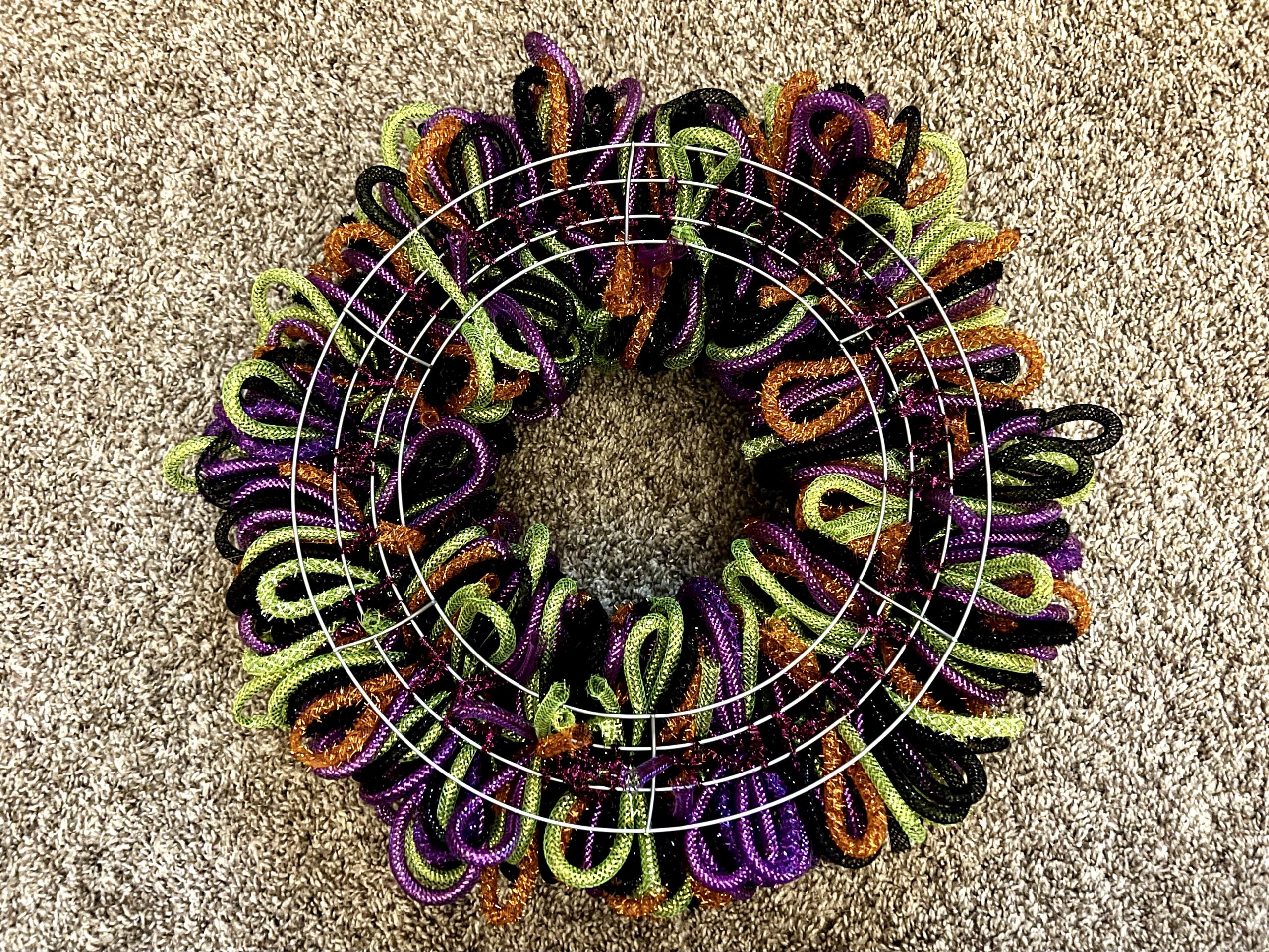 Mesh Tube Halloween Wreath From Dollar Tree Supplies - Katieish